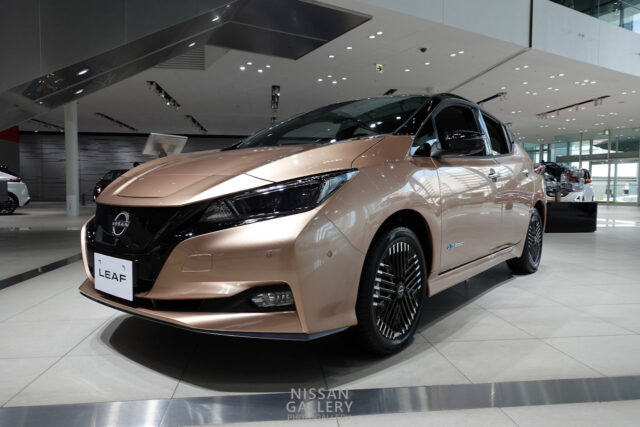 日産リーフ(ZAA-ZE1型)のボディカラー(2022年仕様変更) | 日産ギャラリーフォトギャラリー