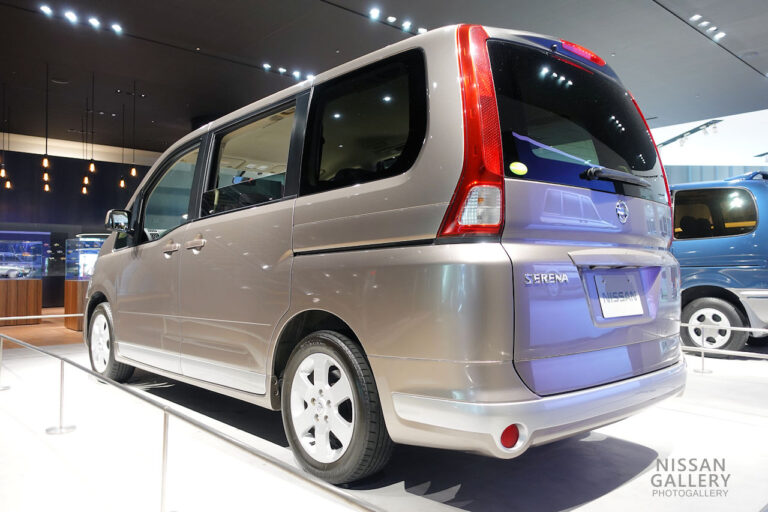 日産 3代目セレナ(C25型)を展示 | 日産ギャラリーフォトギャラリー